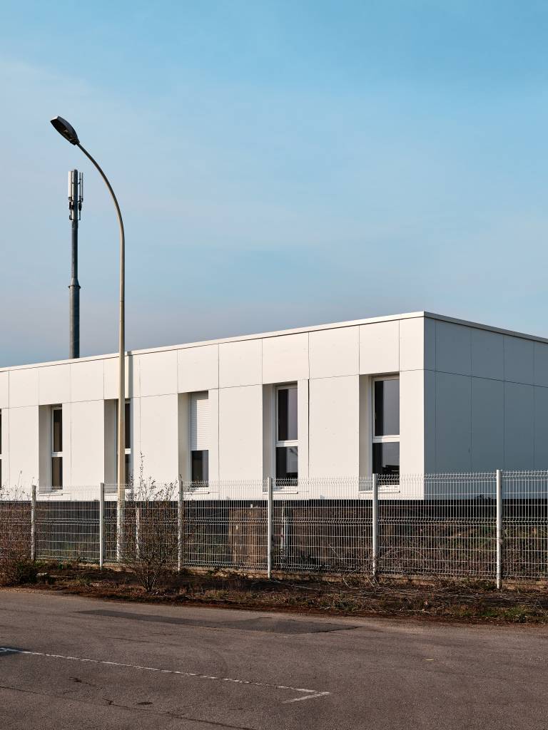 Bureaux en containers B3 Ecodesign et Savare